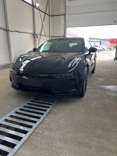 Zeekr 001 z sport full
