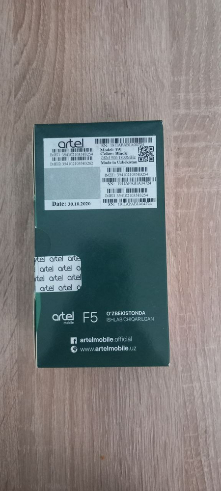 Artel F5 modeldagi telefon