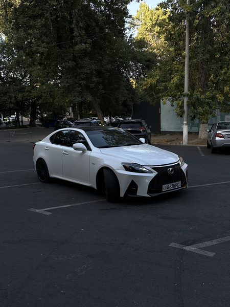 Lexus is 300 Ideal