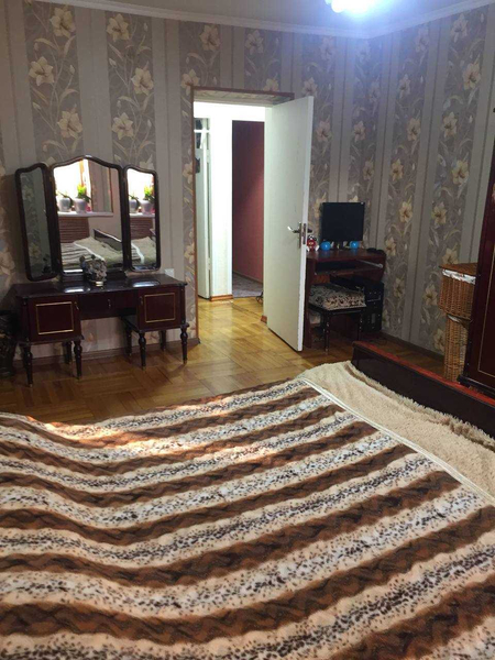 Продается 2 в 3х Комнатную Ц-6 Юнусобадский р-н Метро Минор Алайский
