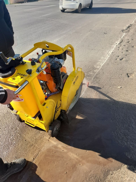Asfalt beton kesamiz xizmatimiz kafolatlangan 
Mirojat uchum tel 
93 6