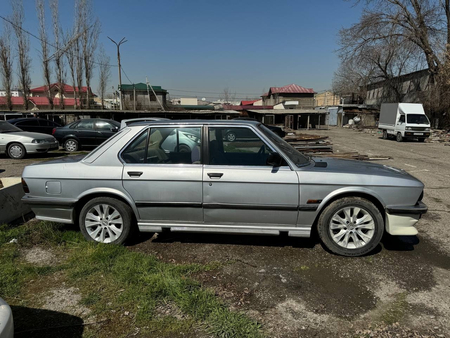 BMW E28 БМВ Е28 Акула