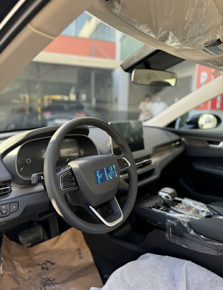 hongqi e-qm5 2024