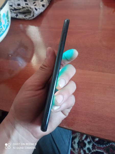 Samsung a20 sotiladi