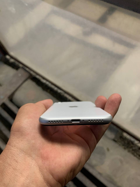 Iphone Se2020 sotiladi