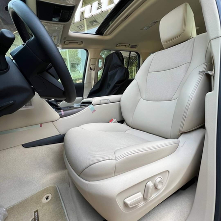 Toyota Land Cruiser 300
