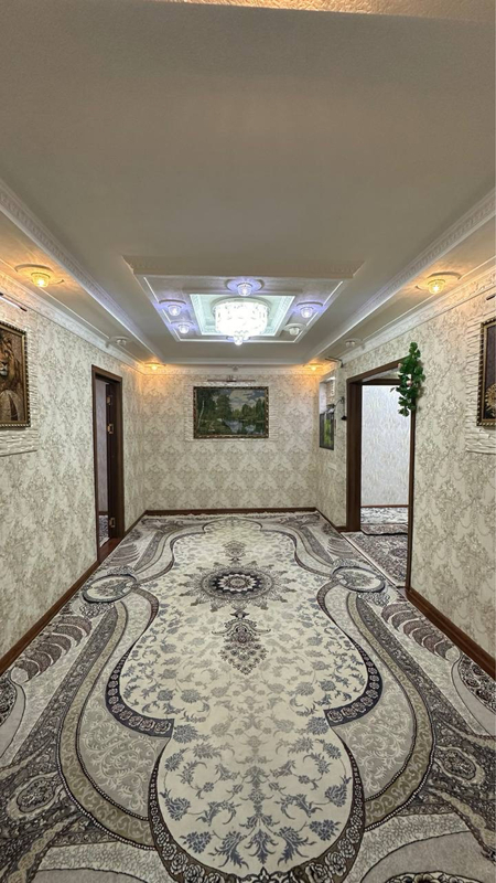 Продается квартира на 1 этаже можно и под бизнес под офис.