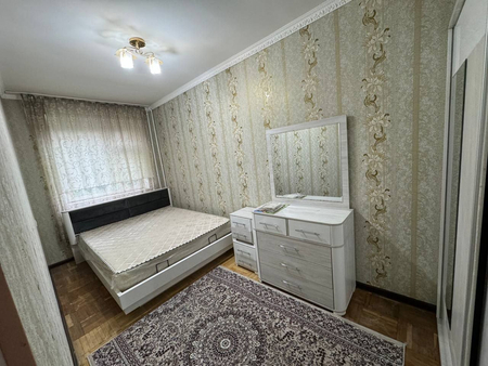 Ц13 Лабзак 4/3/5  +  парковка

4 хона
3 этаж
5 этажка

Балкон:2х6
Умум