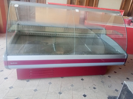 Витрина холодильник
