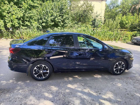 Продам машину Monza 1.3 turbo