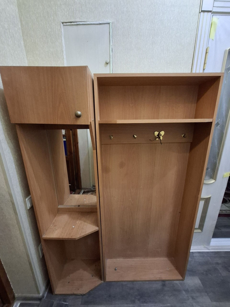 Продаётся прихожка