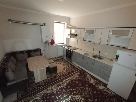 3 xonali 90 kv metr lift bor kvartira