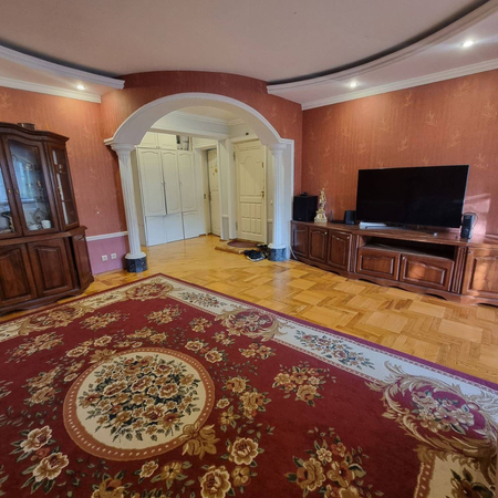 Продается 80м² С.Азимова 3/4/5 ор-р Японское посольство