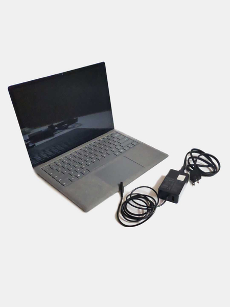 Microsoft surface laptop 5