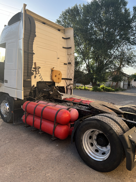 Volvo голава.