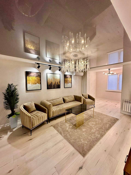 LUXURY квартира в Яккасарайском районе  с балконом  58м2