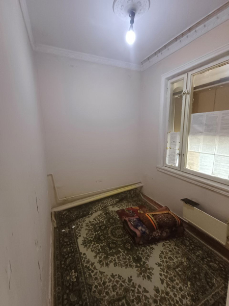 Срочно продаю Юнусабад 13кв 2/2/4 торец 61500$