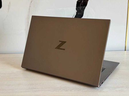 HP ZBook Studio G7 / i9 10885H / 32 GB / 512 Gb SSD / RTX 3000 / 4K