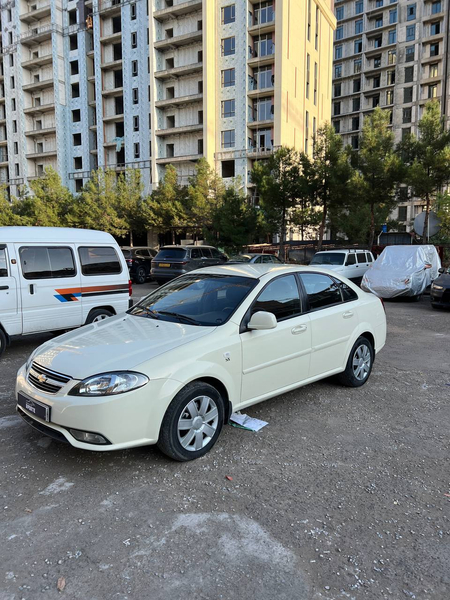 Продается жентра автомат евро -1 2015 года