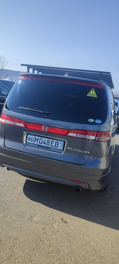 Продаётся Honda Elysion