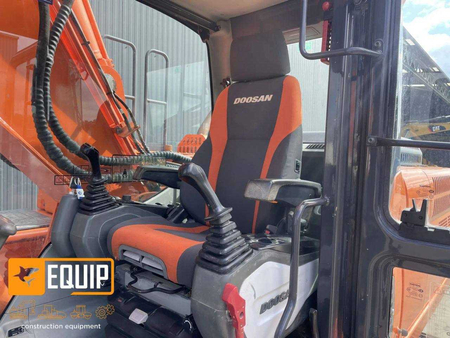 Экскаватор Doosan DX225LC-3