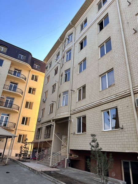 Продается 3 ком. Квартира коробка в Саттепо  ор. 5 микрорайон