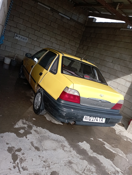Nexia 1 2006 sotiladi