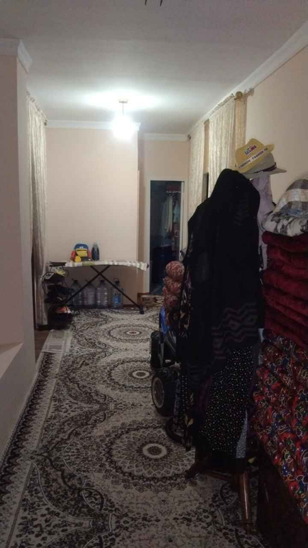 Йу сотилади янгийул туман марказида 2 хонали кирпичи домом