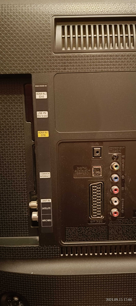 Samsung UE32J4100AUXUZ. 32 дюйма, 80 см.