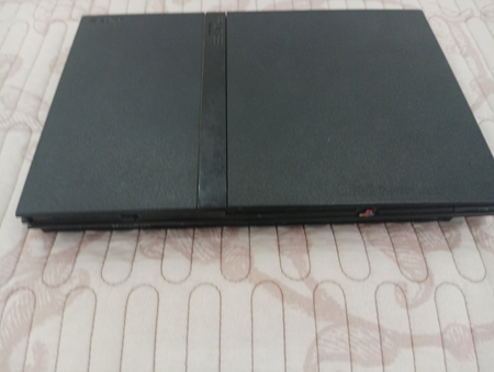 PlayStation 2 slim в хорошем состоянии