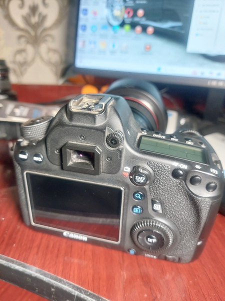 Canon 6d sotiladi xolati yaxsh