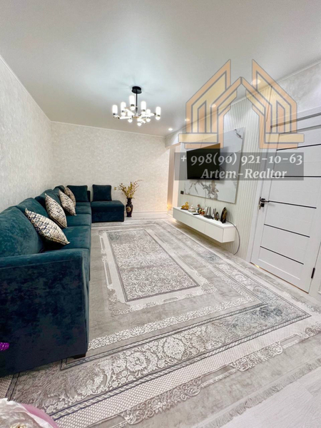 Ялангач Эко базар , 3/3/4 , кирпич , балкон 2*6 , 70м2 , 120 000 у.е