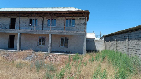 Продается 2-к квартира. район Космос. 2-этаж