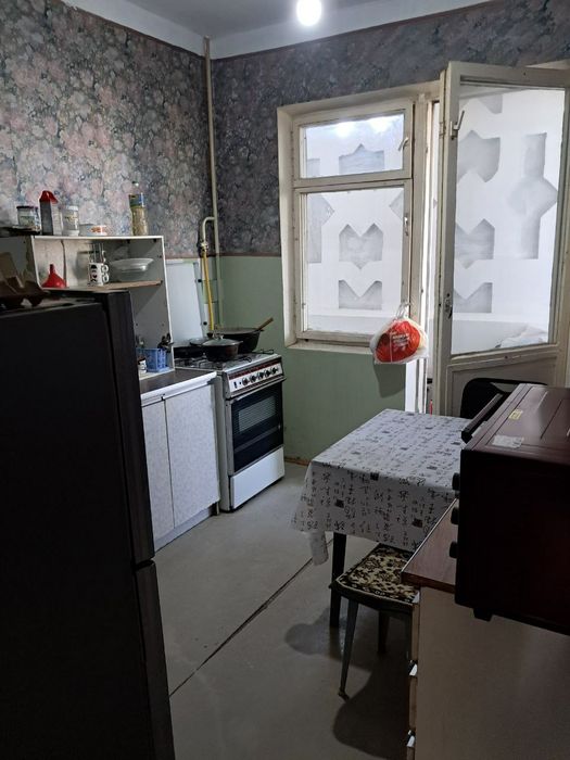 Продается квартира 4/8/9  на Воднике масив базарчик