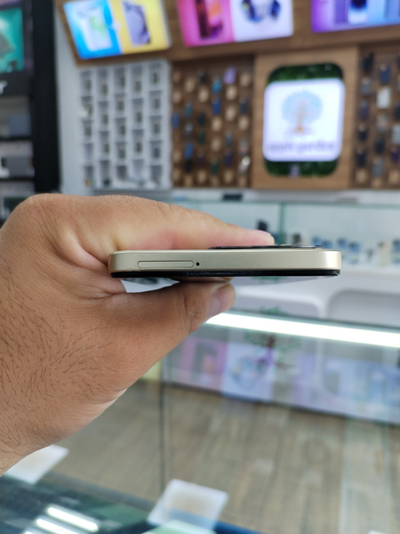 Vivo  Y35   Gold