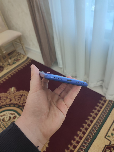 Redmi 7,3/32 gb.