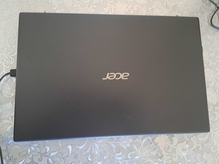 Acer Notebook Sotiladi