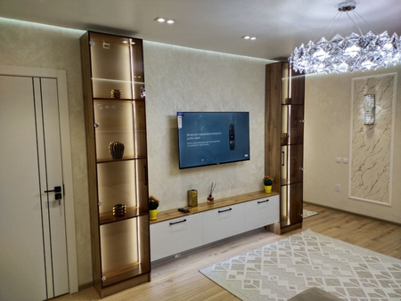 Продаётся Чиланзар 4 2в3 3 этаж. Кирпич. Б 2*6.