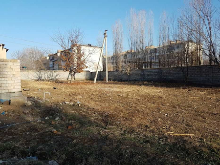 Янгиюльда 69сотих ва 1040кв нотурар жой сотилади