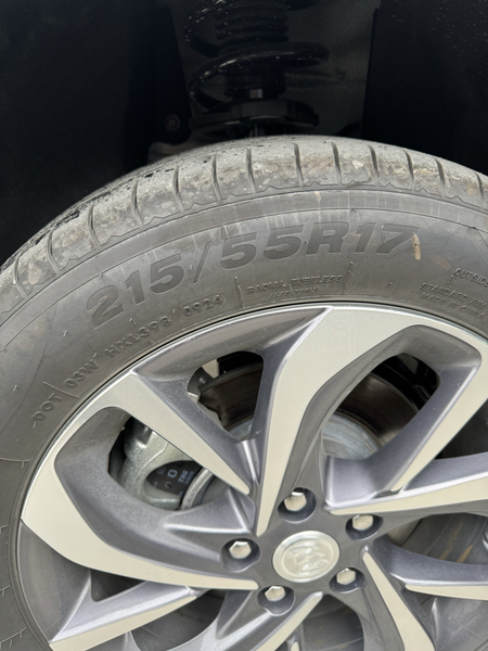 Disca+balon 4 ta sotiladi Buick moshinasidan yechilgan treker razmer