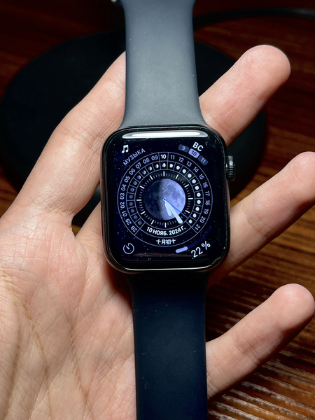 Apple  Watch SE 2 (2024)