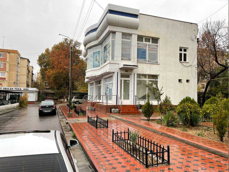 1-этаж Сдается в аренду помещение 80 кв.м М.Улугбек р-н кора су 3