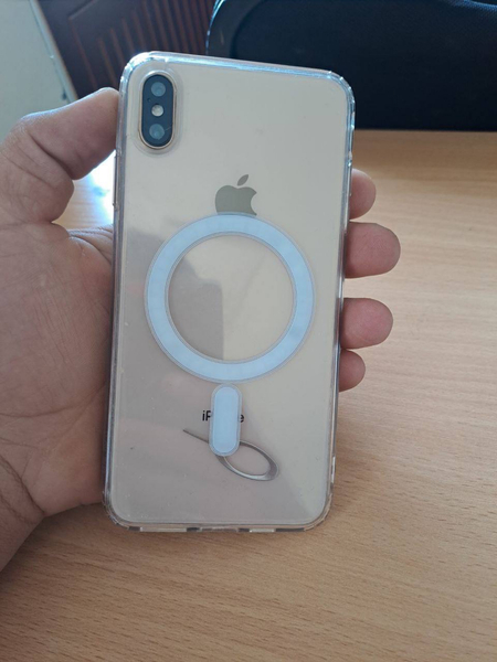 Iphone Xs max sotiladi