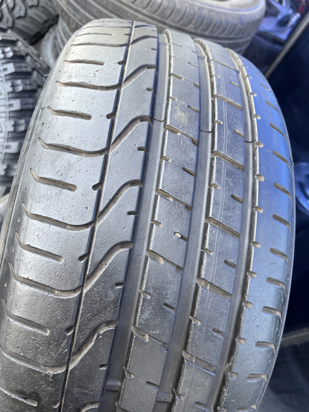 235 35 r19. 91 Y.  Pirelli