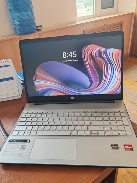 Noutbok Hp ADM 5 15,6 FULL HD