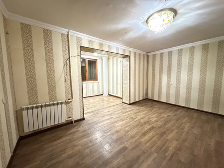 Чил 26 кв._ 2в3/1/4.Балкон 2*6.Огород + Подвал.Ор-р : Налоговый Перекр