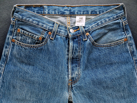 VINTAGE 2005 Made in D.R. LEVI'S® 501®XX Straight Cut Jeans — W31½ L34