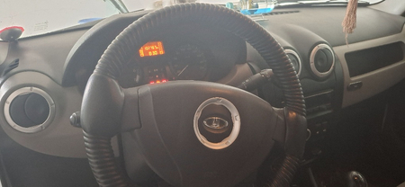 Lada Largus moshina srochna sotiladi
