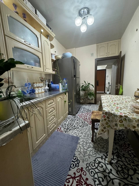 М.Минор квартира в центре  Ц5 3/9/9  раздельные комнаты  меб.техника