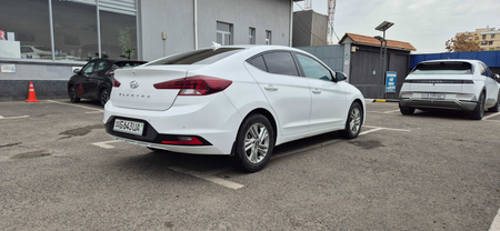 Hyundai Elantra ACTIVE